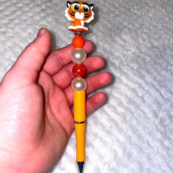 Disney | Office | Doorables Disney Aladdin Rajah Bubblegum Beaded Pen ...